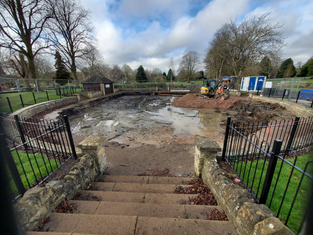 Work underway on Warwick park's new paddling pool | Local News | News ...