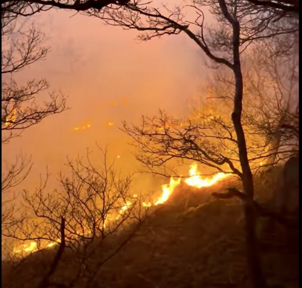 Crews called out to wildfire at Bardon Quarry - as late night blaze ...