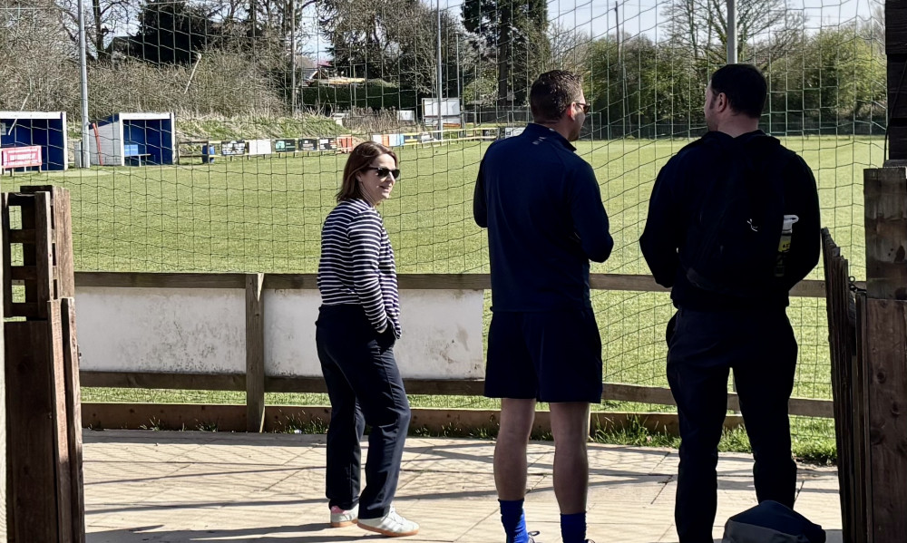 MP Hack holds talks over challenges facing local dads in meeting held ...