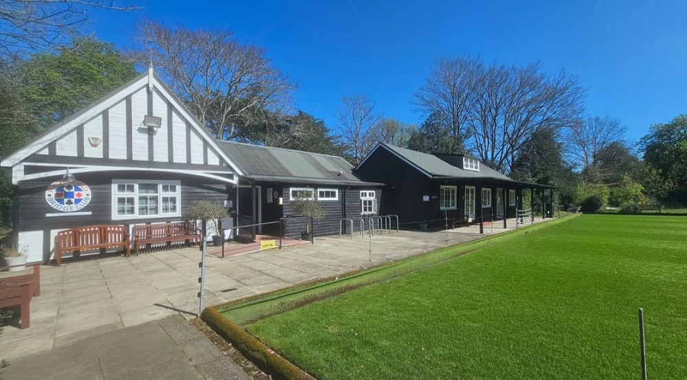 Twickenham club raises over £2k for charity helping terminally ill ...