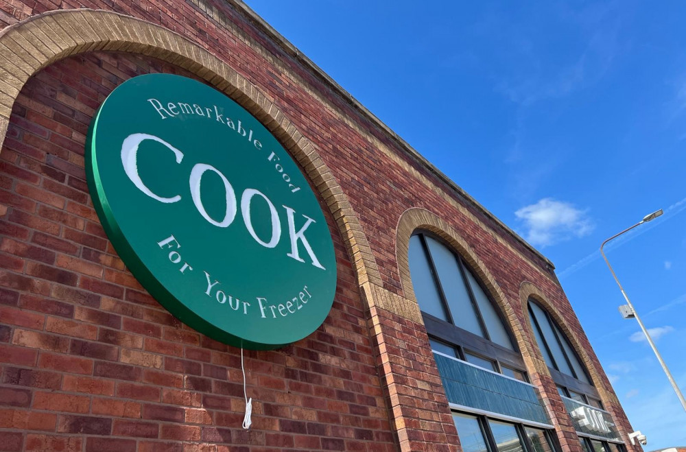 Award-winning frozen food retailer opens its doors in Macclesfield ...