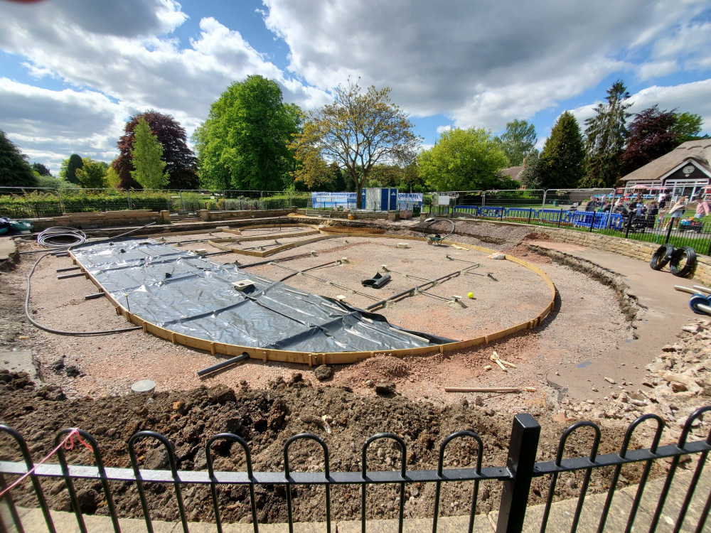 GALLERY: Latest images of work on Warwick park's new paddling pool ...