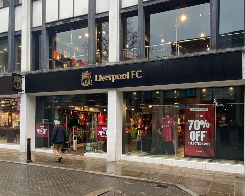 See the Premier League trophy in Chester this week | Local News | News ...