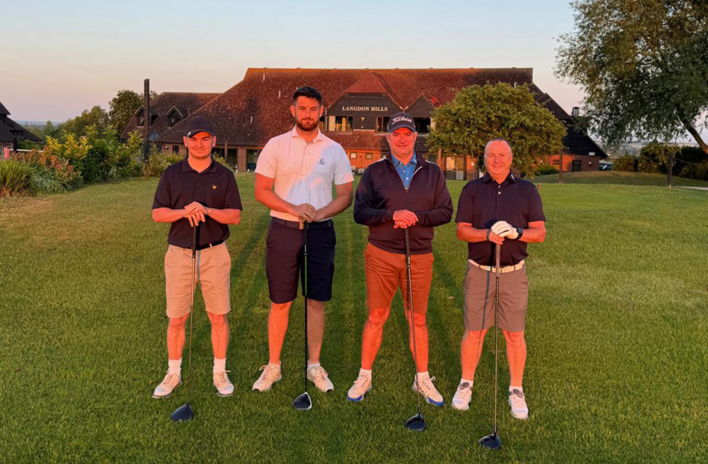 Updated: Golfers complete marathon in tribute to Dr Nick Tressider and ...