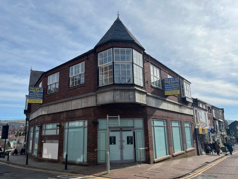 Former Lloyds bank in Macclesfield set to become a restaurant | Local ...