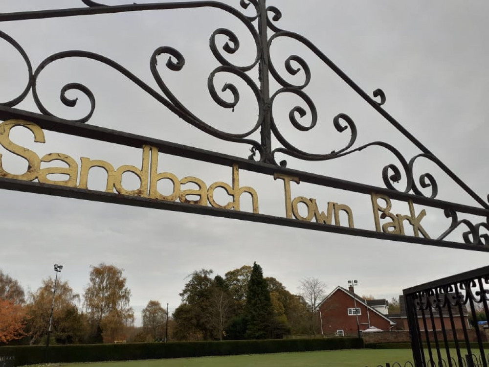 Police called after reports of anti-social behaviour in Sandbach Park ...