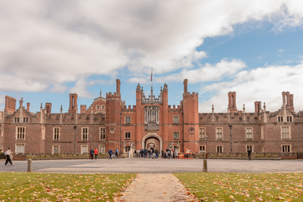 Locals petition for free access to Hampton Court Palace | Local News | News | Teddington Nub ...