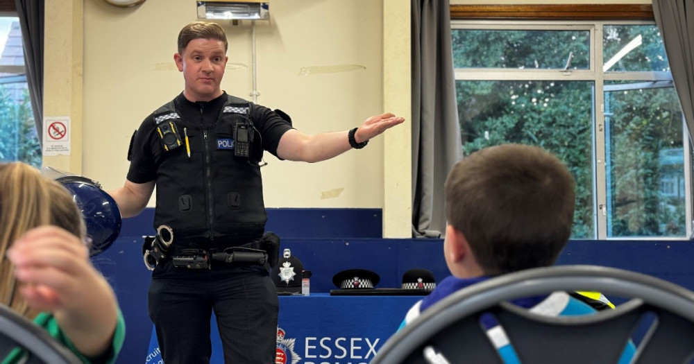 How a red-faced Police Constable managed to to dodge a PC moment ...