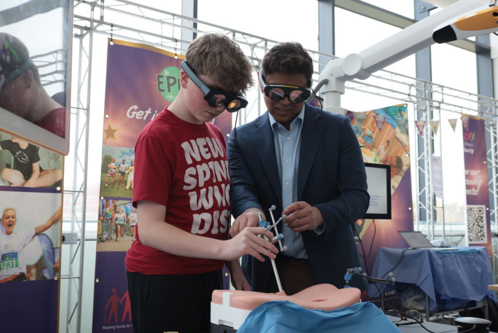 UK’s first use of VR technology in spinal surgery at Royal Stoke ...