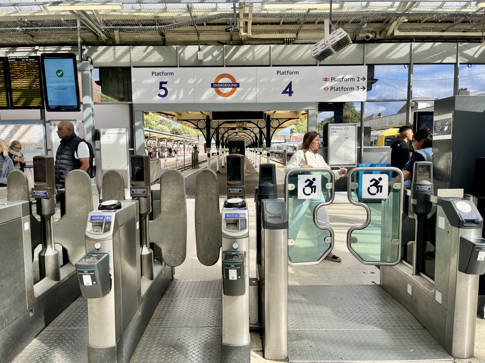 Driver shortage causes disruption on London Overground Mildmay line ...
